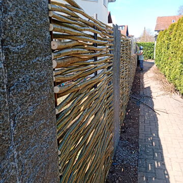 Weidengeflecht Sichtschutz für Ihren Gartenplatz - Weidenflechter